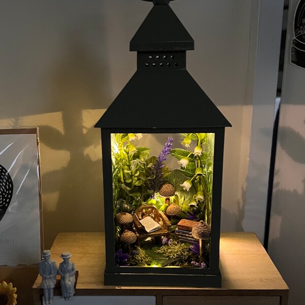 Reading Lantern - Etsy