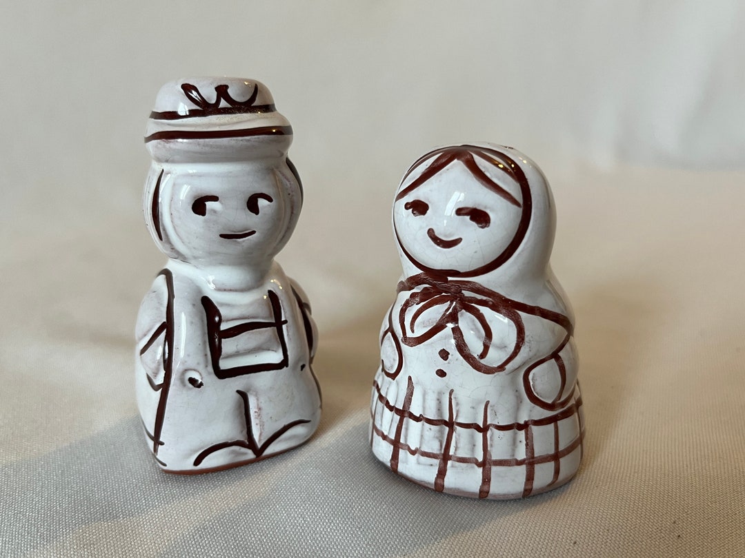 Salt Shaker Earthenware Pepper Couple Couple of Peasants Vintage ...
