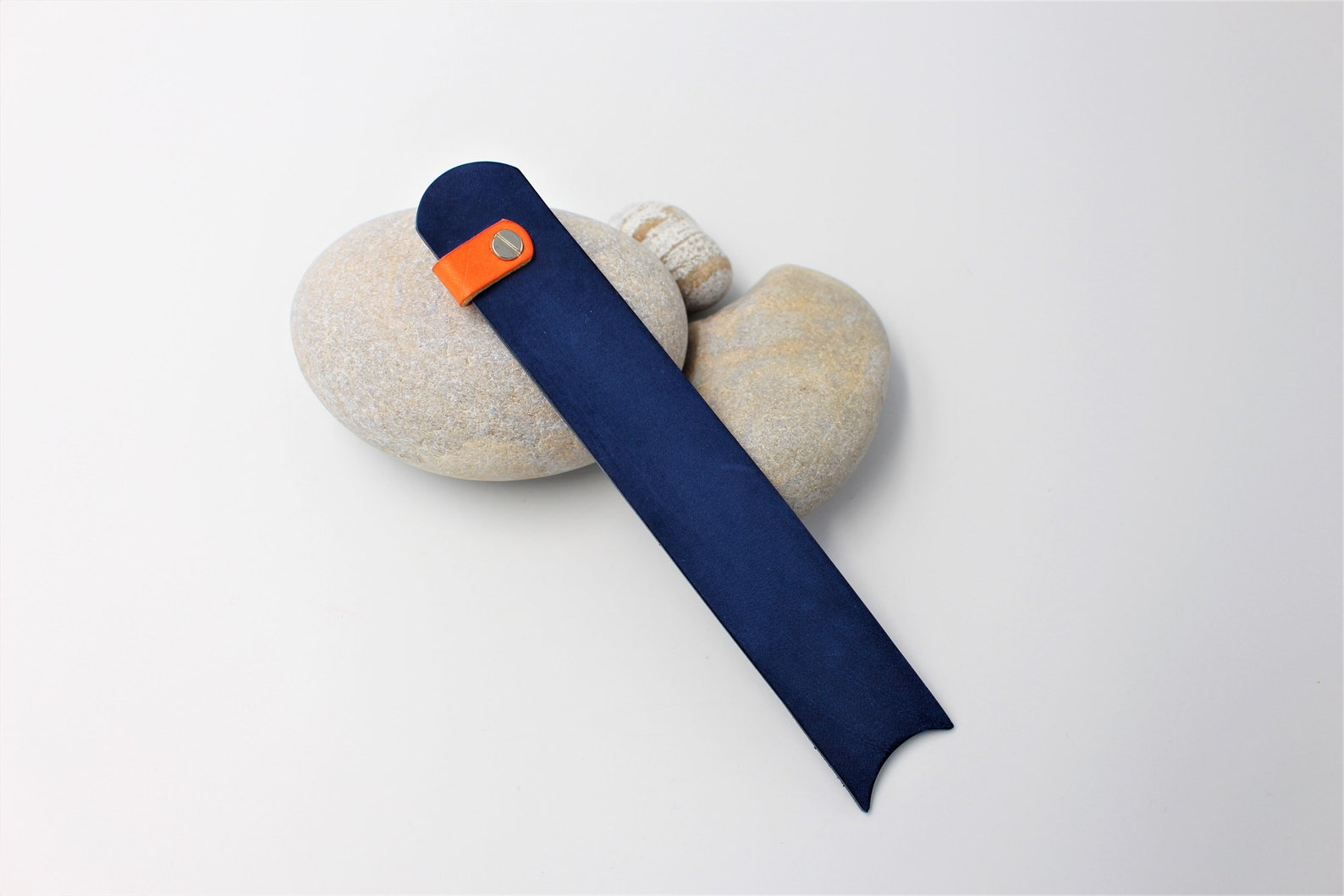 Personalised Italian Leather Bookmark in a Choice of Colours - Etsy