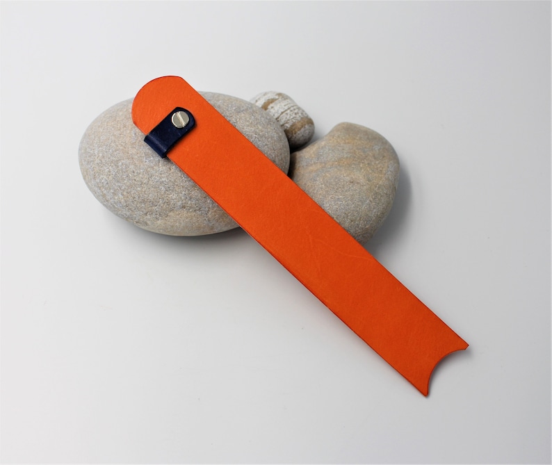 Personalised Italian Leather Bookmark in a Choice of Colours - Etsy