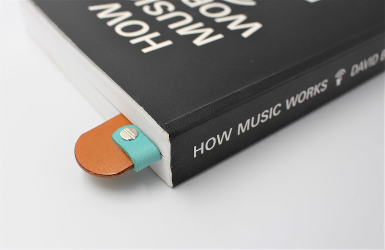 Personalised Italian Leather Bookmark in a Choice of Colours - Etsy