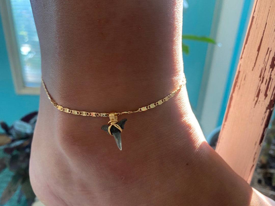 Gold Stainless Steel Mako Sharks Tooth Anklet - Etsy