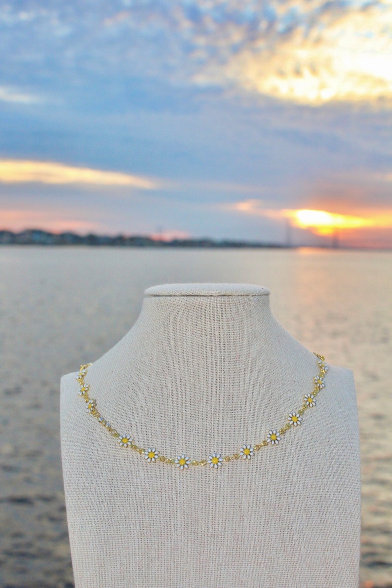 18K Gold Plated Daisy Necklace - Etsy