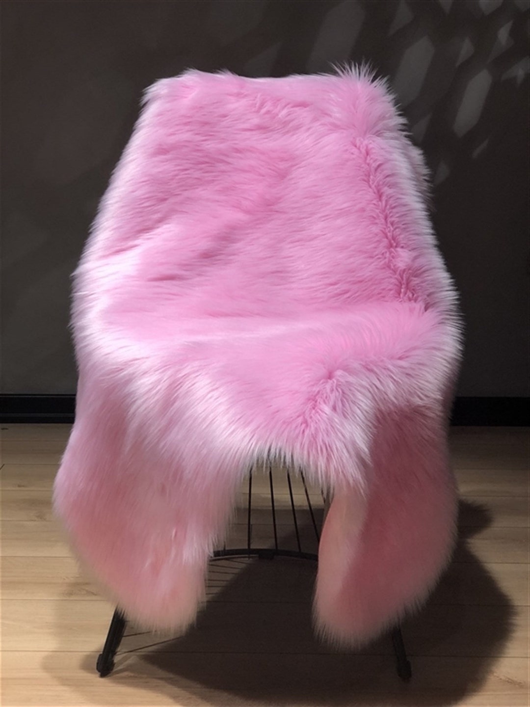 Pink Faux Sheepskin Rug, Faux Fur Rug, Anti Slip Back Look-a-like Soft ...
