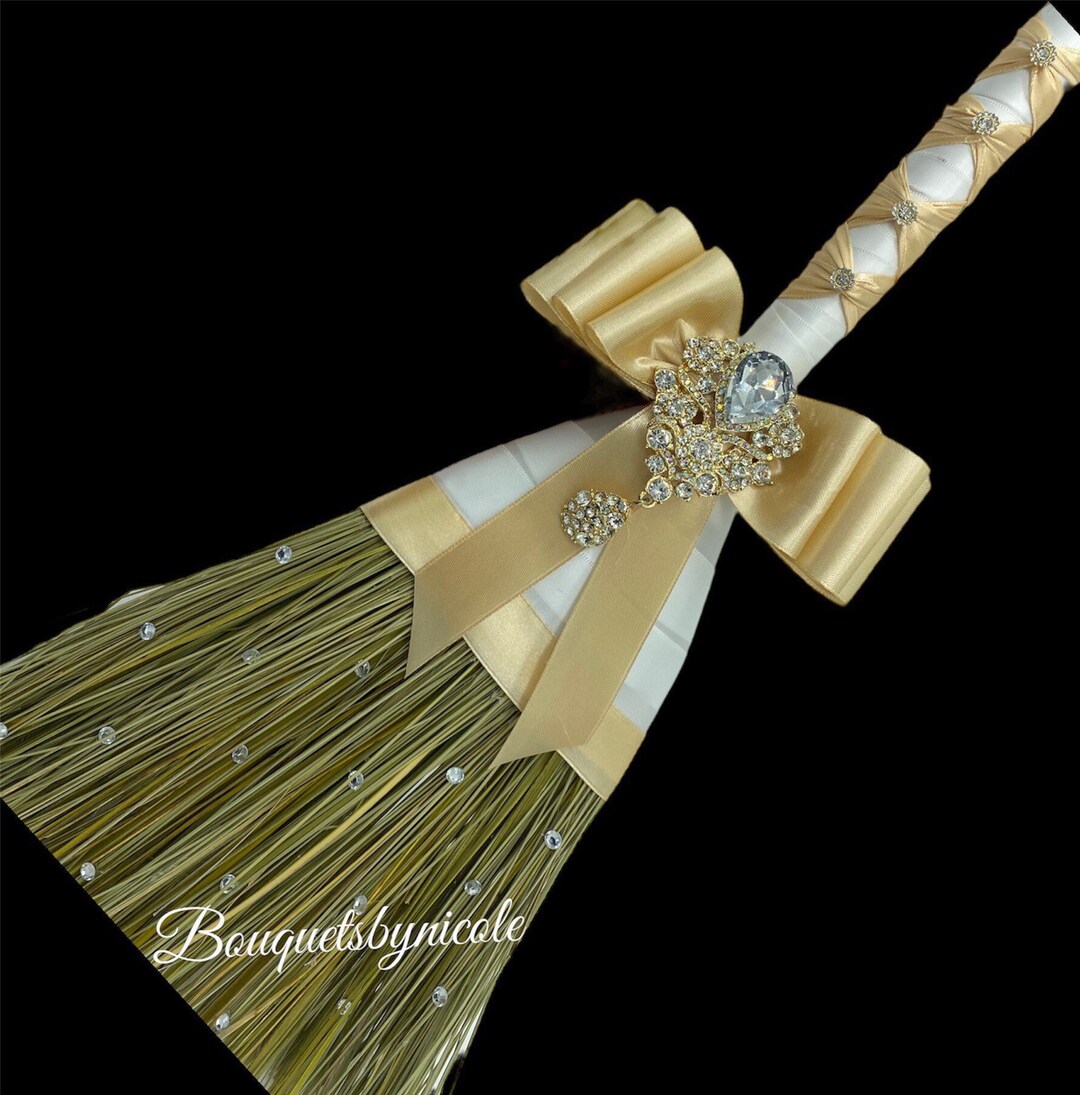 Customized Wedding Jumping Broom L Champagne L Traditional - Etsy