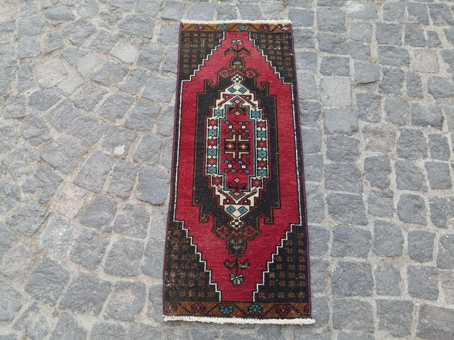 Small Turkish Rug 16x39 İnches Anatolian Vintage Rug Welcome - Etsy