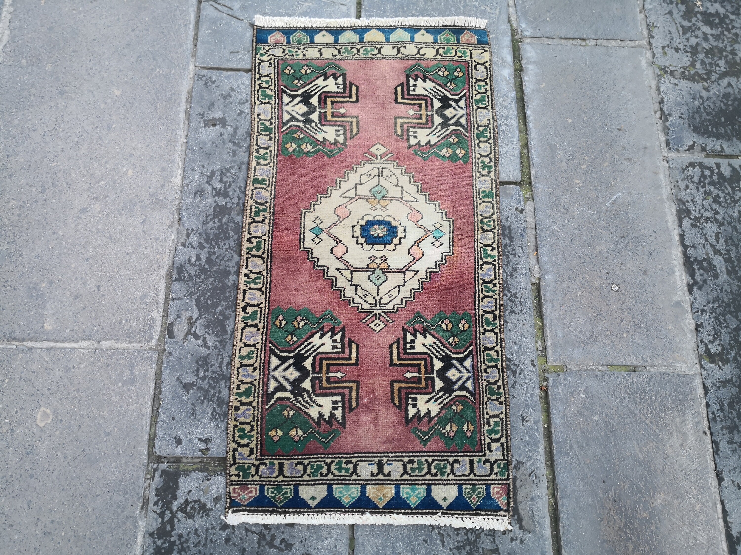 Small Turkish Rug 17x34 İnches Anatolian Vintage Rug Welcome | Etsy