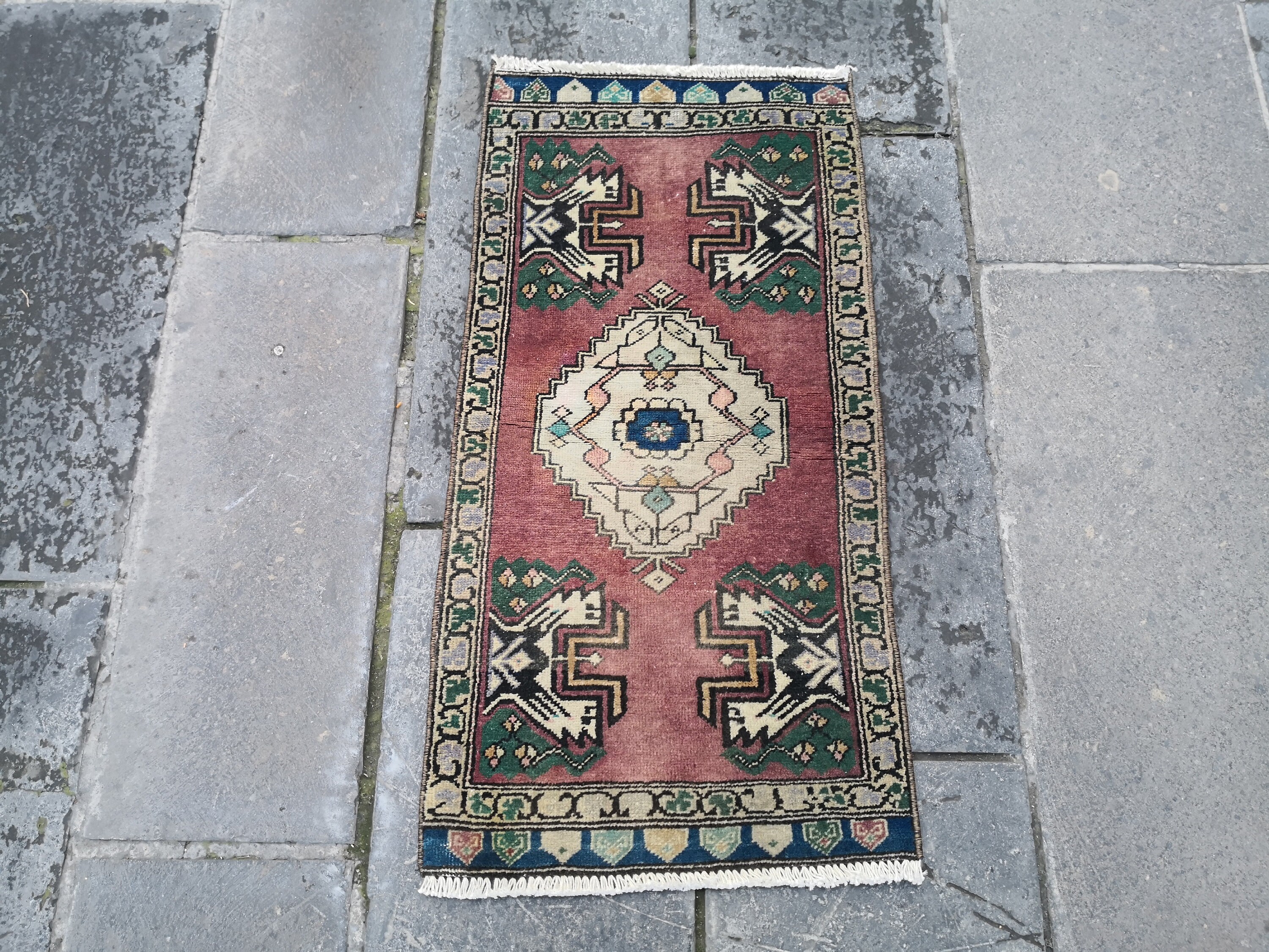 Small Turkish Rug 17x34 İnches Anatolian Vintage Rug Welcome | Etsy