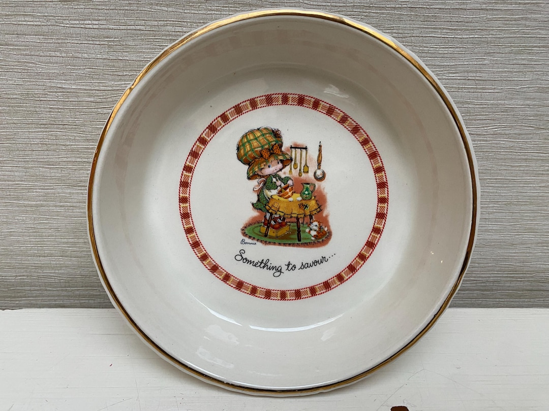 Vintage Crown Devon - Bonnie Bonnets - Fluted Edge Flan Pie Dish ...