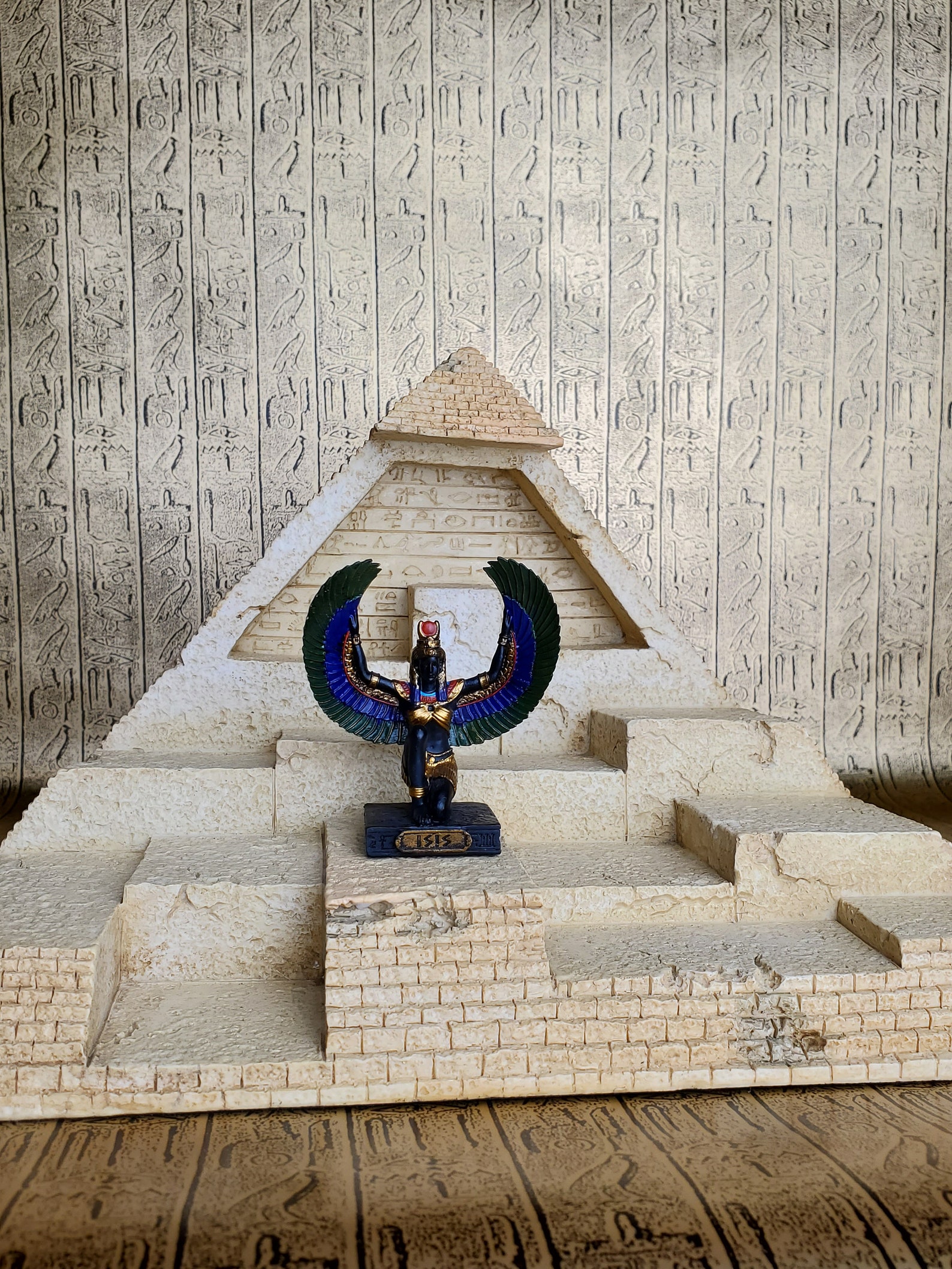 Vintage Isis Mini Statue Small Hand-painted Ancient Egyptian Goddess ...