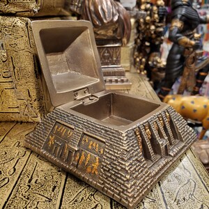 Vintage Pyramid Trinket Box - Bronze Finish Ancient Egyptian Pyramid ...