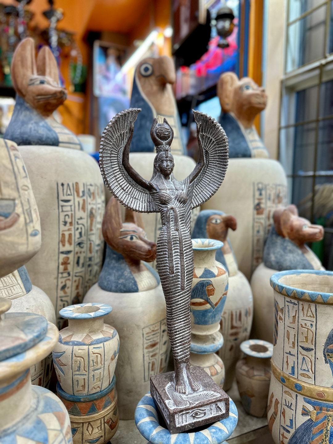 Isis Statue Ancient Egyptian Goddess Aset / Isis Altar Statue - Etsy