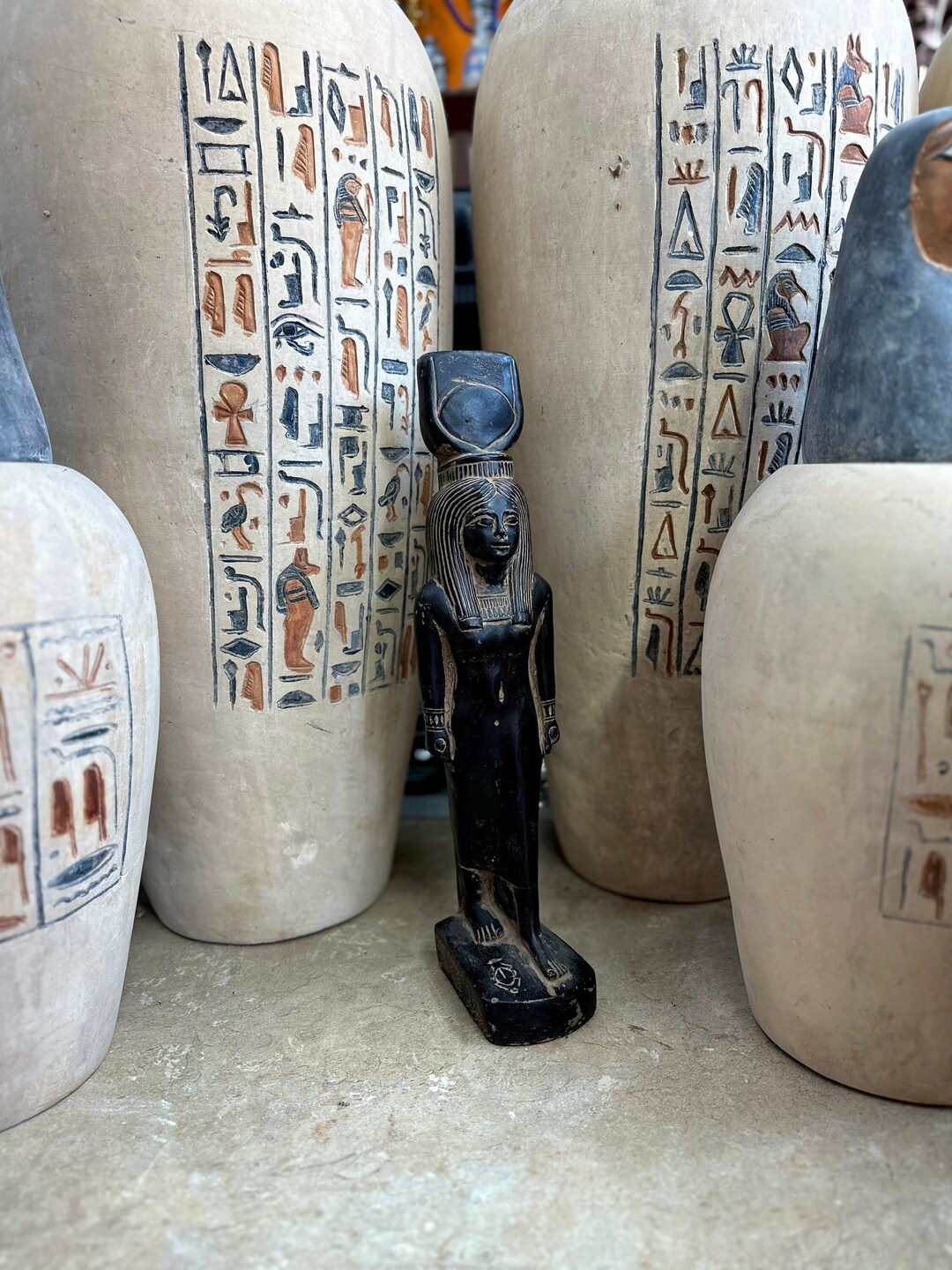 Isis Statue Ancient Egyptian Goddess Aset / Isis Altar Statue Solid ...