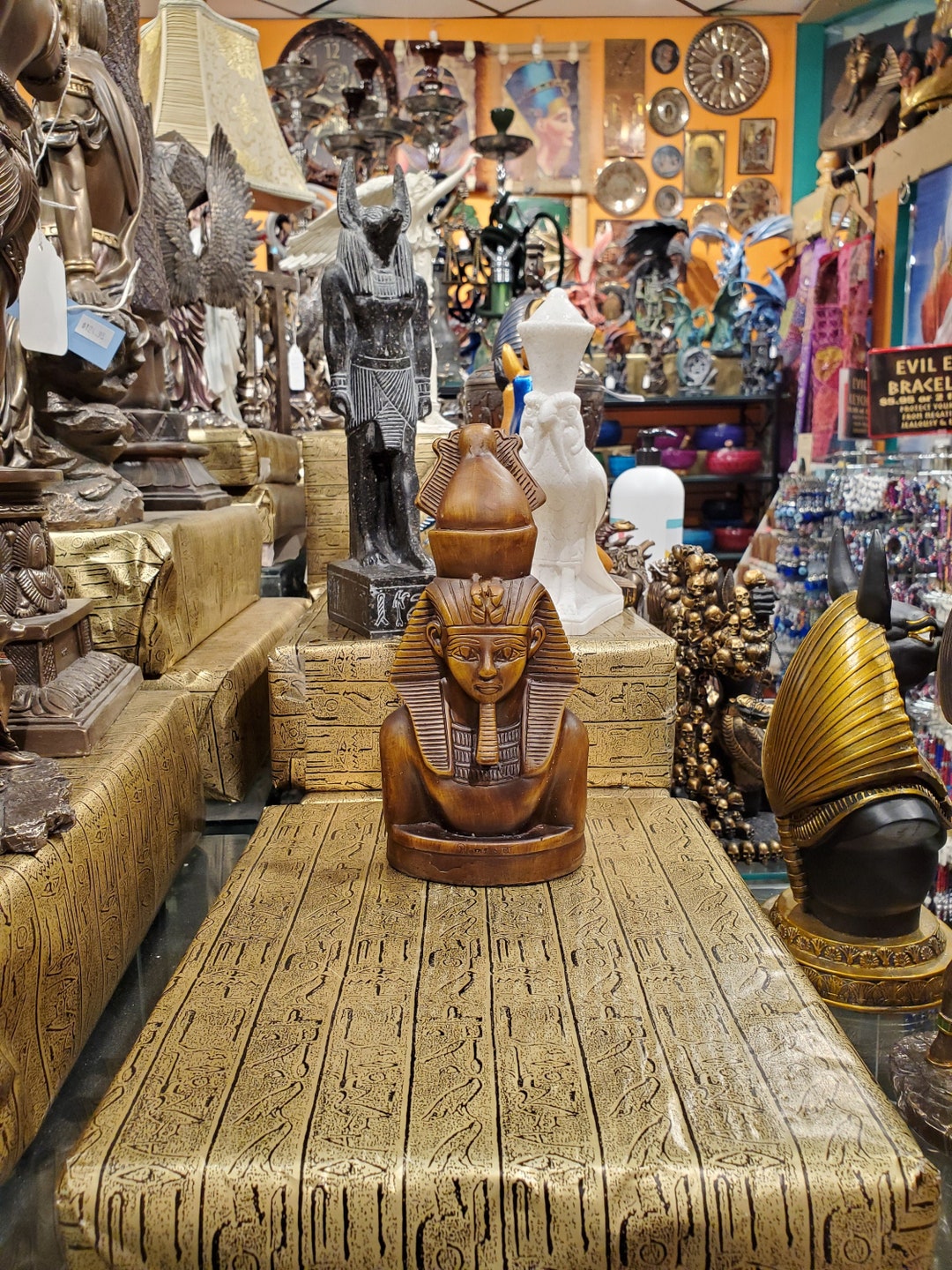 Egyptian Pharaoh Statue - Ancient Egyptian Pharaonic Statue - Pharaonic ...