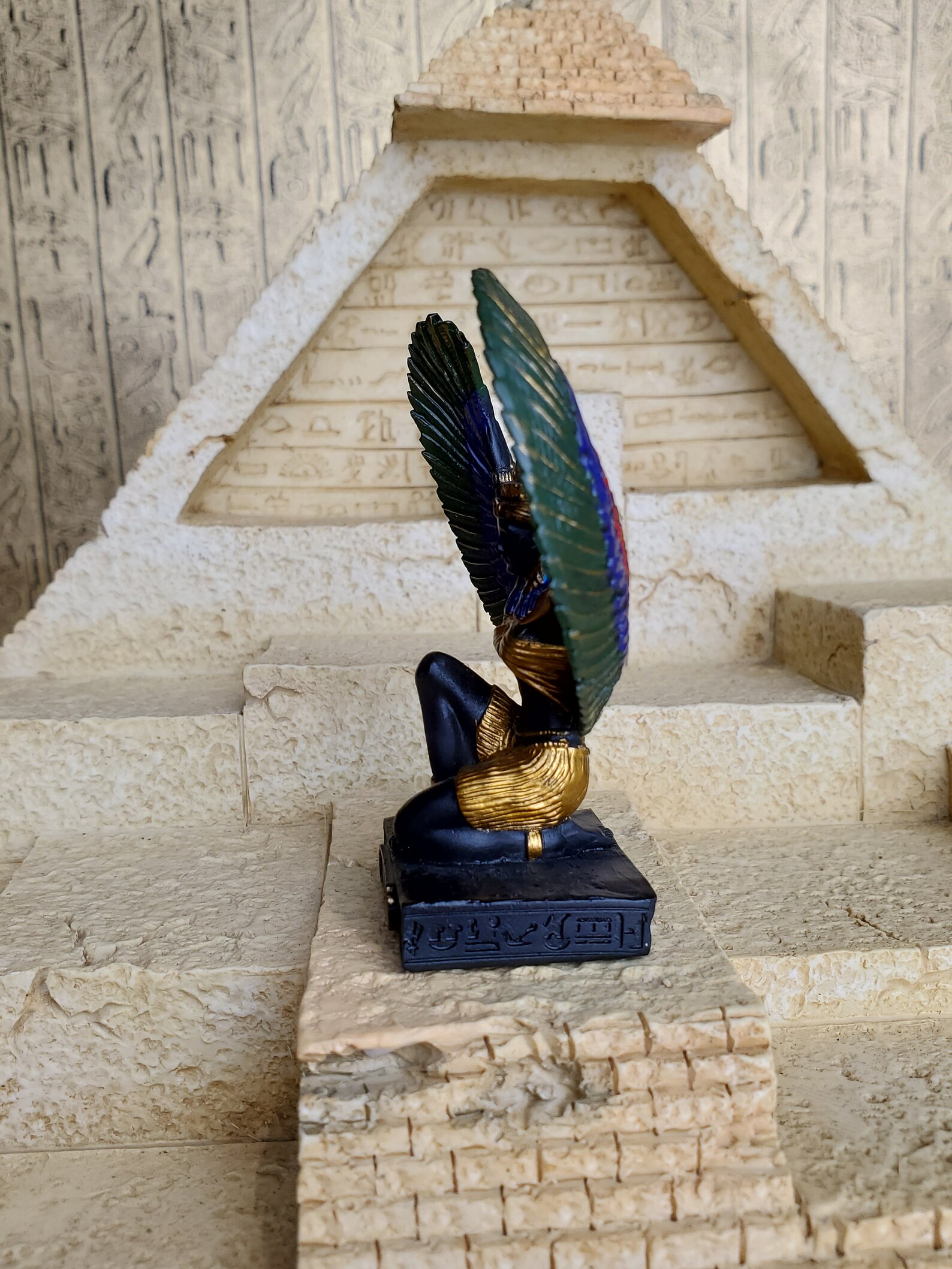 Vintage Isis Mini Statue Small Hand-painted Ancient Egyptian Goddess ...