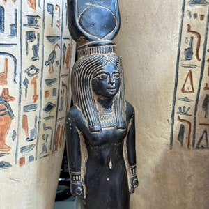 Isis Statue Ancient Egyptian Goddess Aset / Isis Altar Statue Solid ...