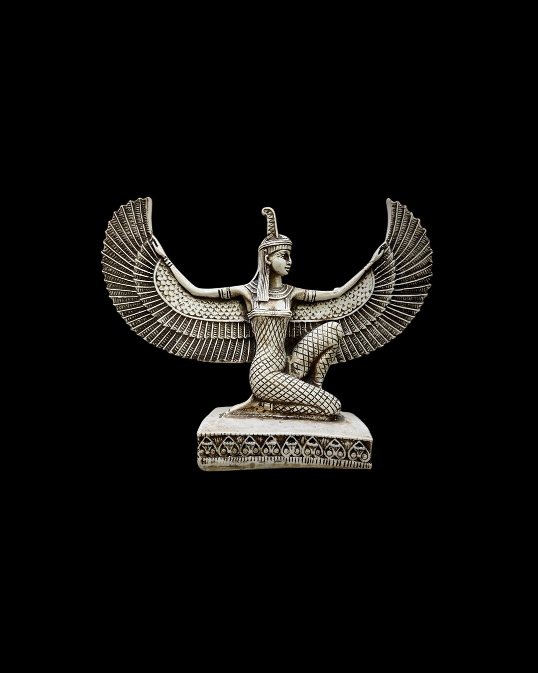 Egyptian Goddess Ma'at Statue Ancient Egyptian Goddess Ma'at With Wings ...