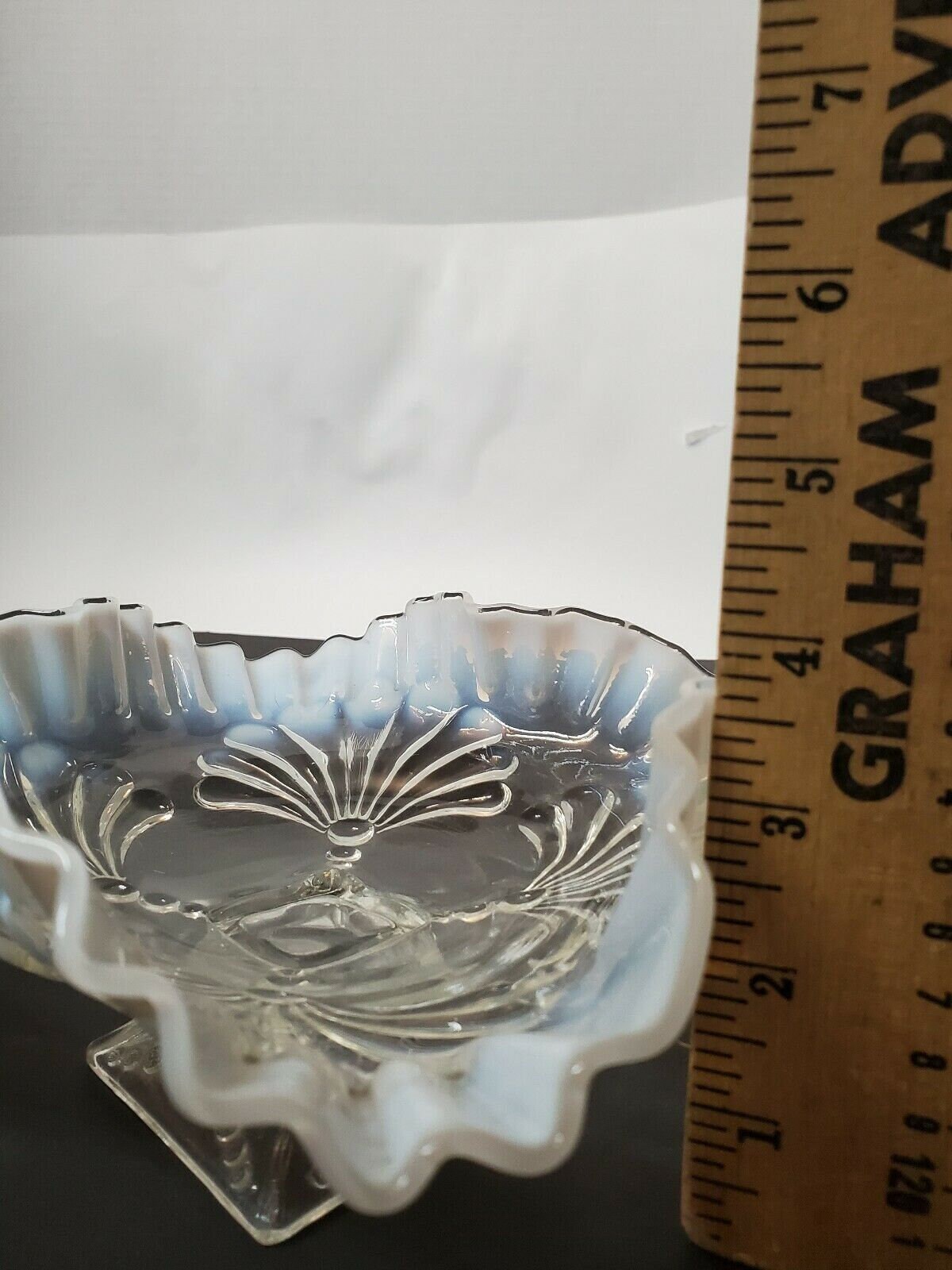 VINTAGE CANDY DISH White Ruffle Crest Glass Antique Collectible ...