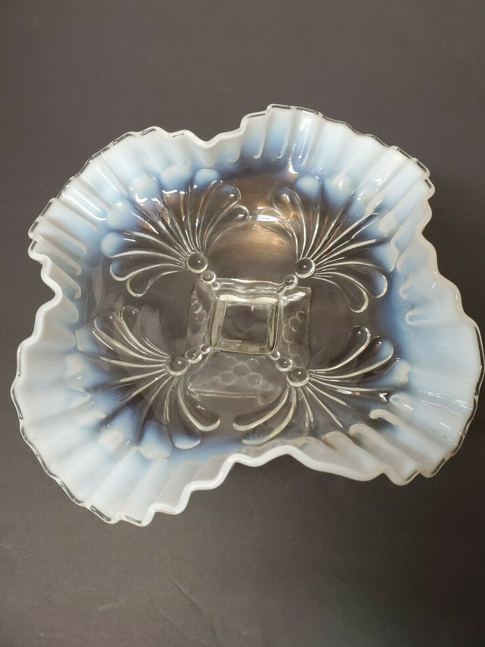 VINTAGE CANDY DISH White Ruffle Crest Glass Antique Collectible ...