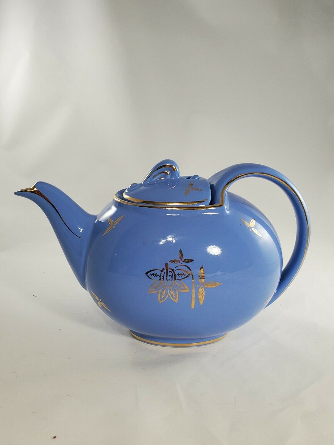 VINTAGE TEAPOT HALL Blue Tea Pot Pattern Pattern #0749 Blue With Gold ...