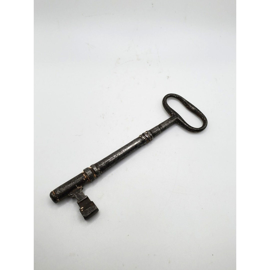 RARE LARGE KEY 17TH-19TH Century Castle Key Jail House Lock Key Church ...