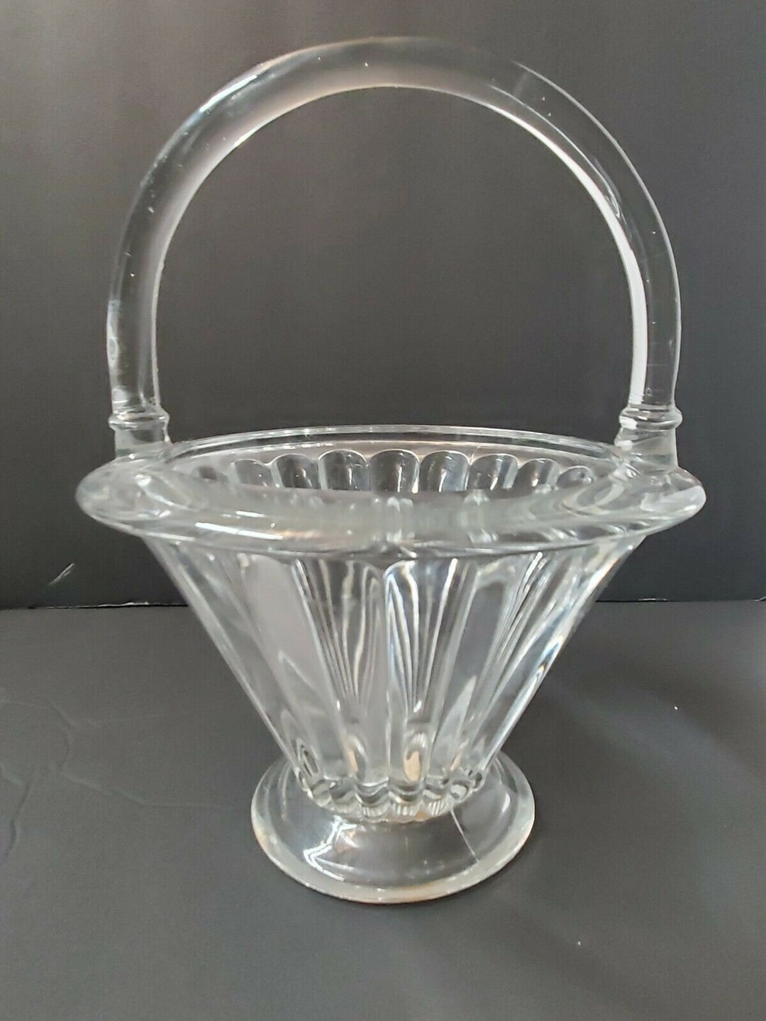 VINTAGE HEISEY CRYSTAL Crystolite Handled Basket Signed Collectible ...