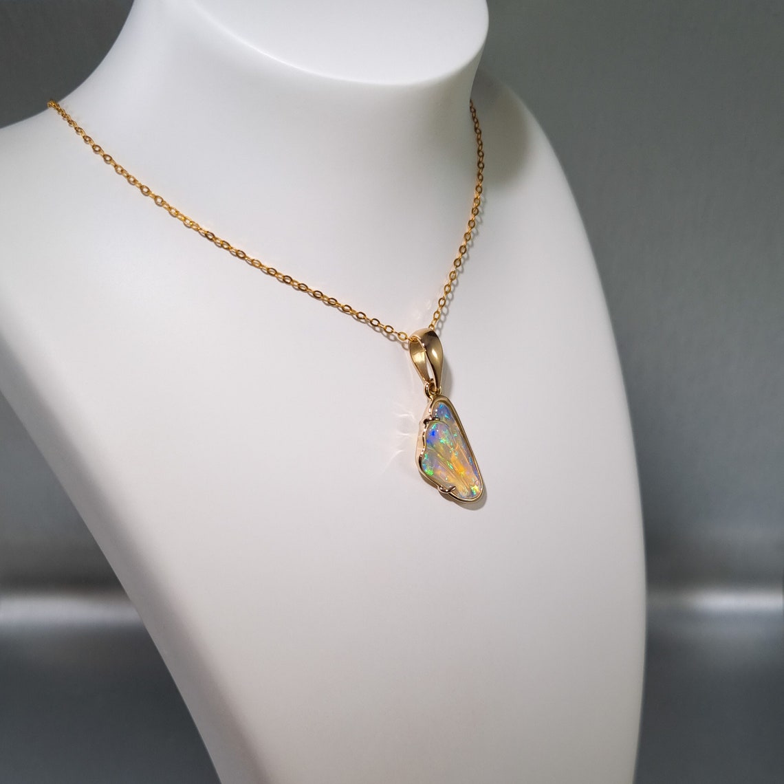 Solid Carved Opal Gold Pendant - Etsy