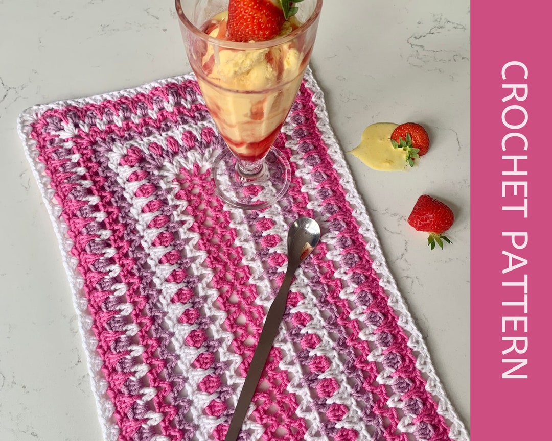 Modern Crochet Table Runner Pattern Using 3 Stitches Suitable for ...