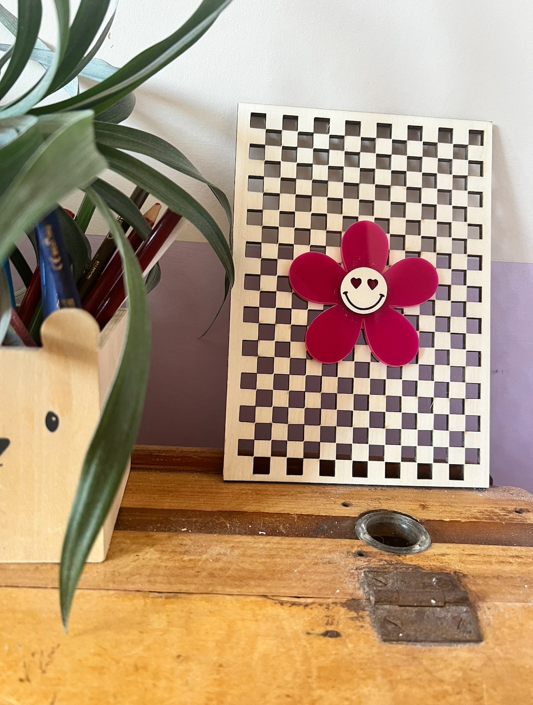 Retro Daisy Smiley Face Art Nursery Wall Decor Checkered Pattern Art ...