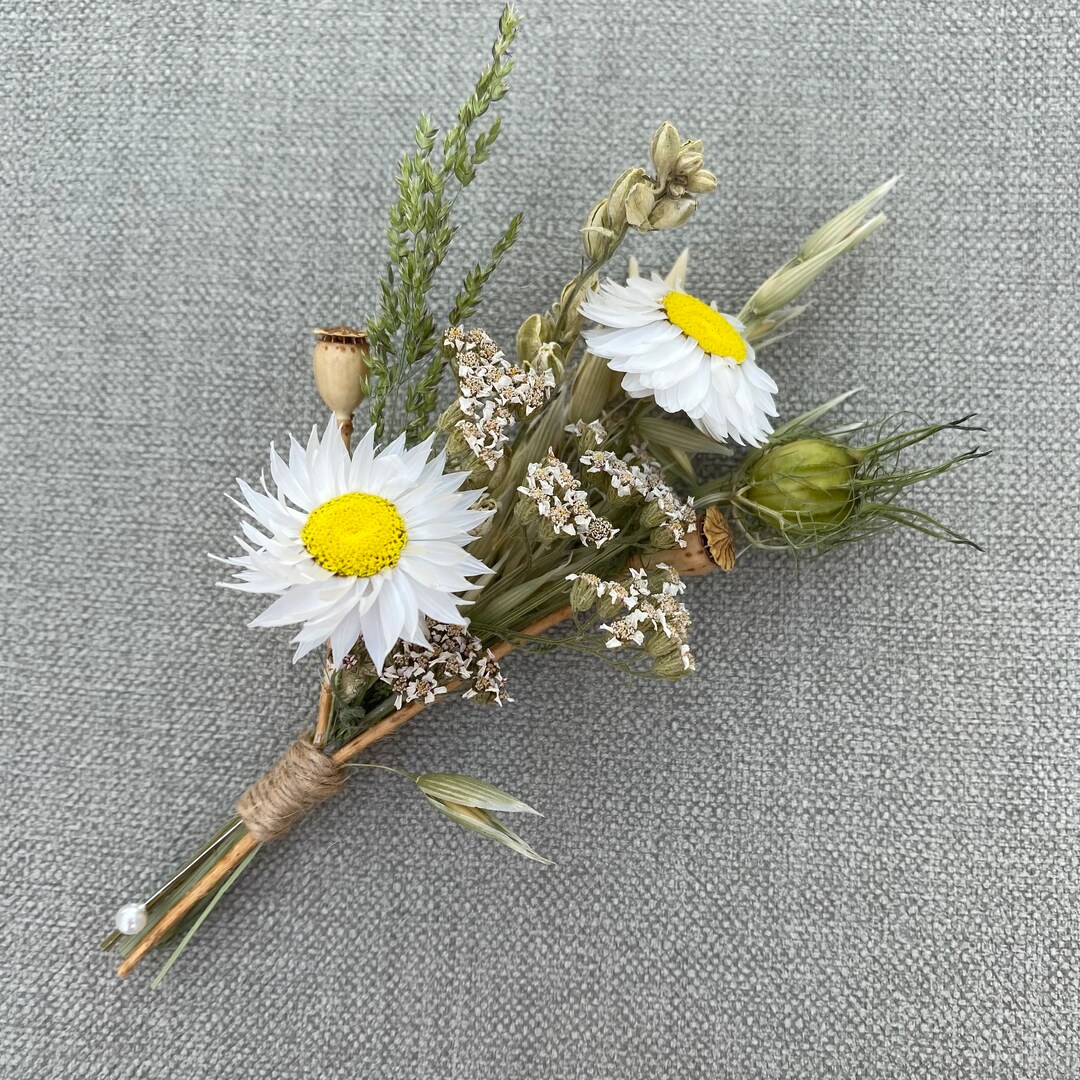 Daisy Buttonhole Wedding Dried Flower Buttonholes Corsage - Etsy UK