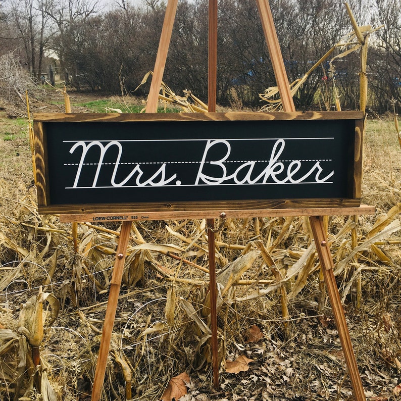 Custom Teacher Name Sign Chalkboard Font rustic Farmhouse - Etsy