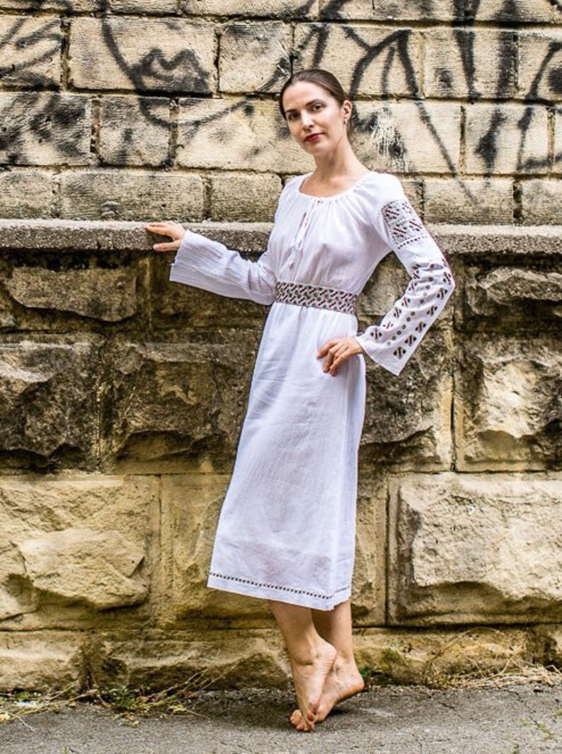 Dress With Traditional Romanian Embroidery - Etsy