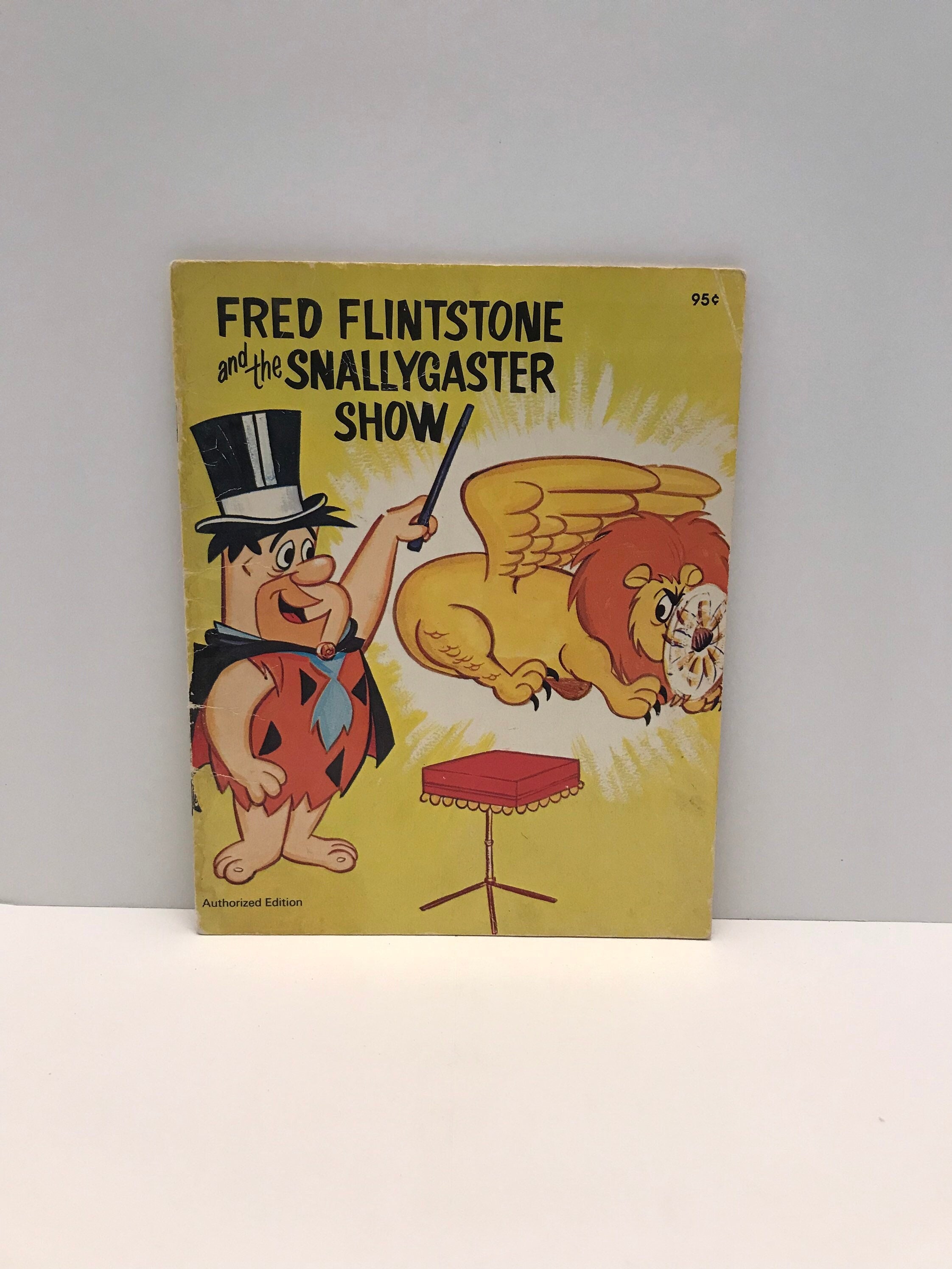 Vintage 1972 Fred Flintstone and the Snallygaster Show Paperback ...