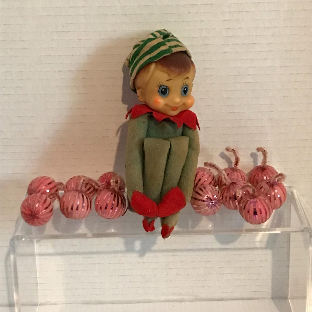Vintage 1950s Elf Pixie Knee Hugging Shelf Sitter With Pink Ornaments ...