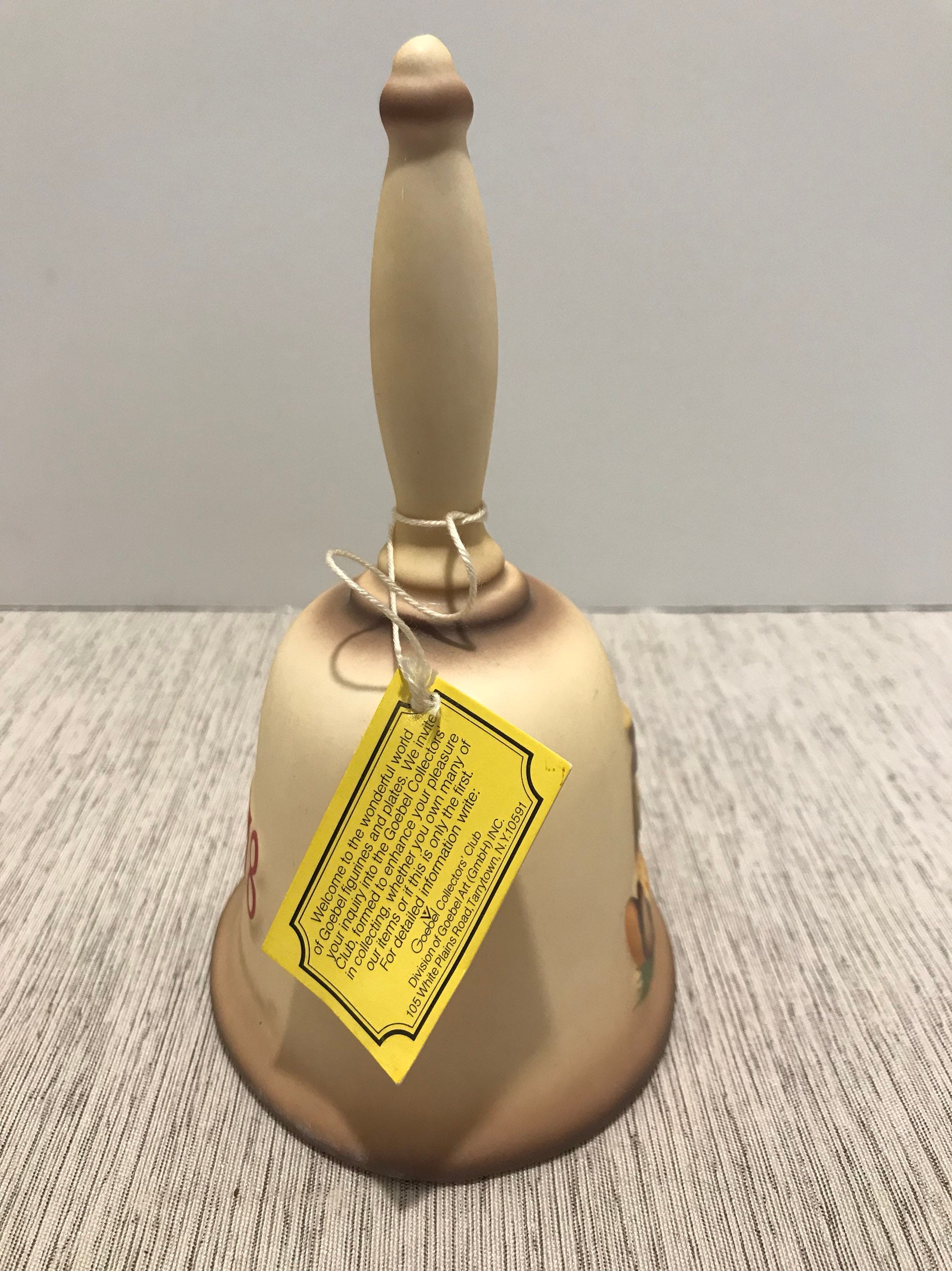 Vintage Goebel 1978 First Edition Annual Bell Hum 700 Hummel Bell Retro ...