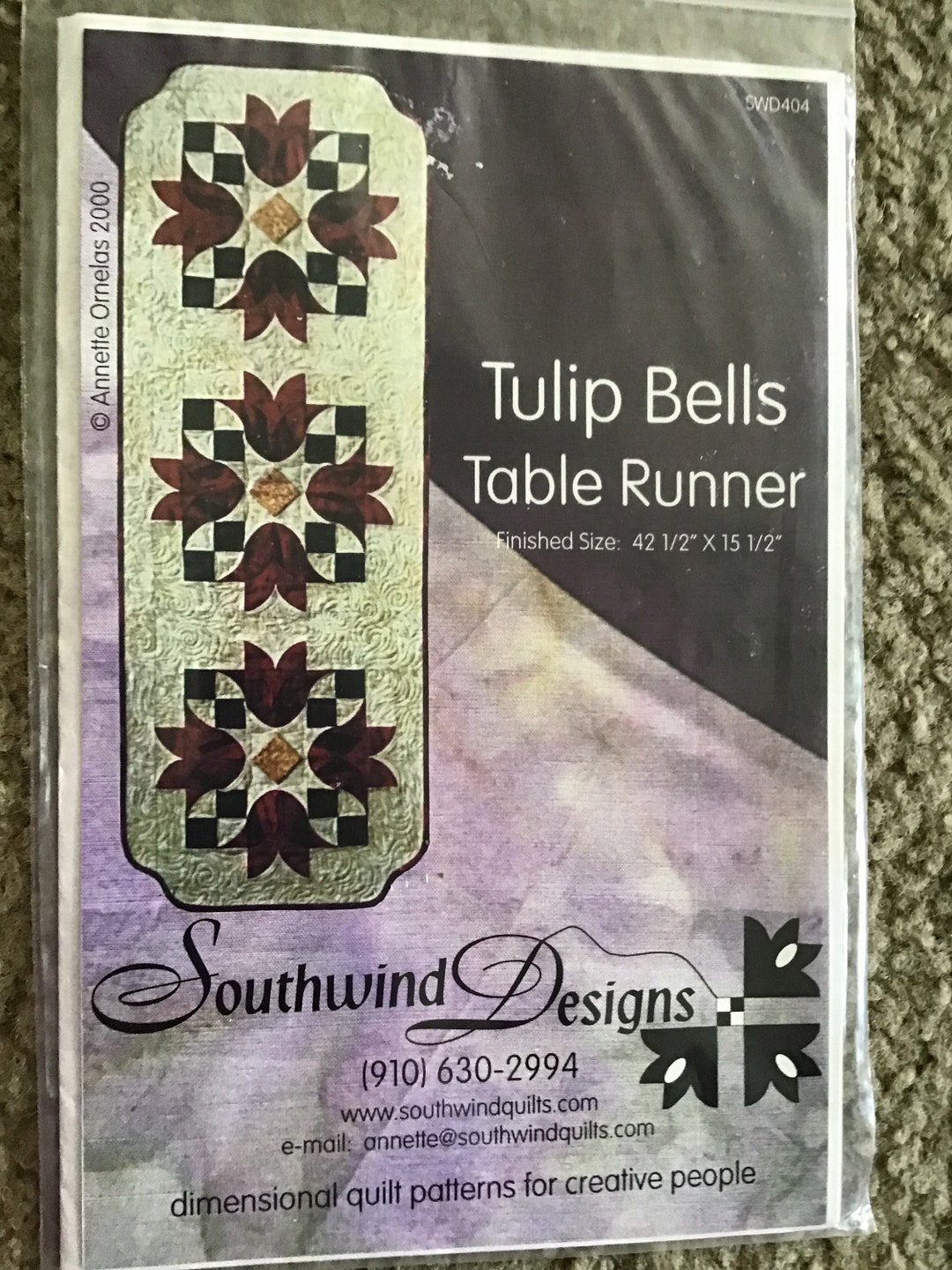 Tulip Bells Table Runner Quilt Pattern by Southwind Designs, NC ...
