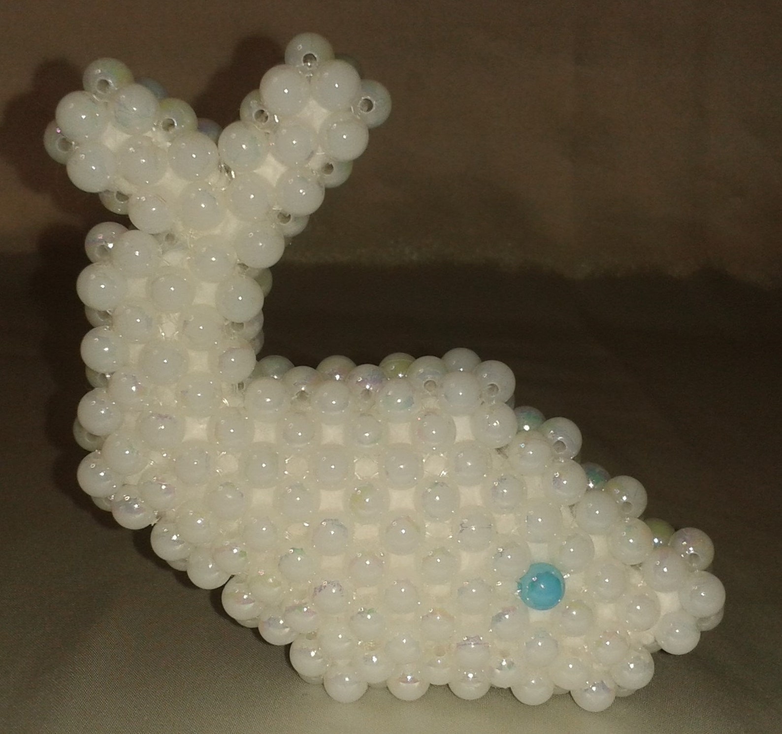 White Beaded Whale 4 Types: Red Trim/ Blue Trim/ No Trim With - Etsy