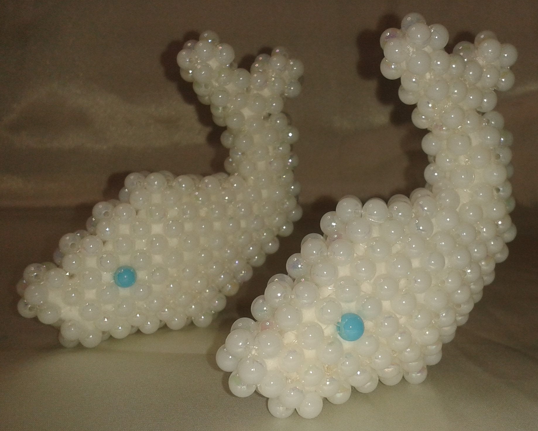 White Beaded Whale 4 Types: Red Trim/ Blue Trim/ No Trim With - Etsy