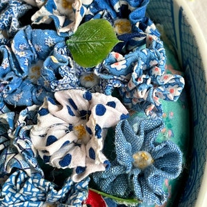 Vintage Fabric Yo Yo Flower Arrangement in China Dish, Repurposed Yo Yo ...