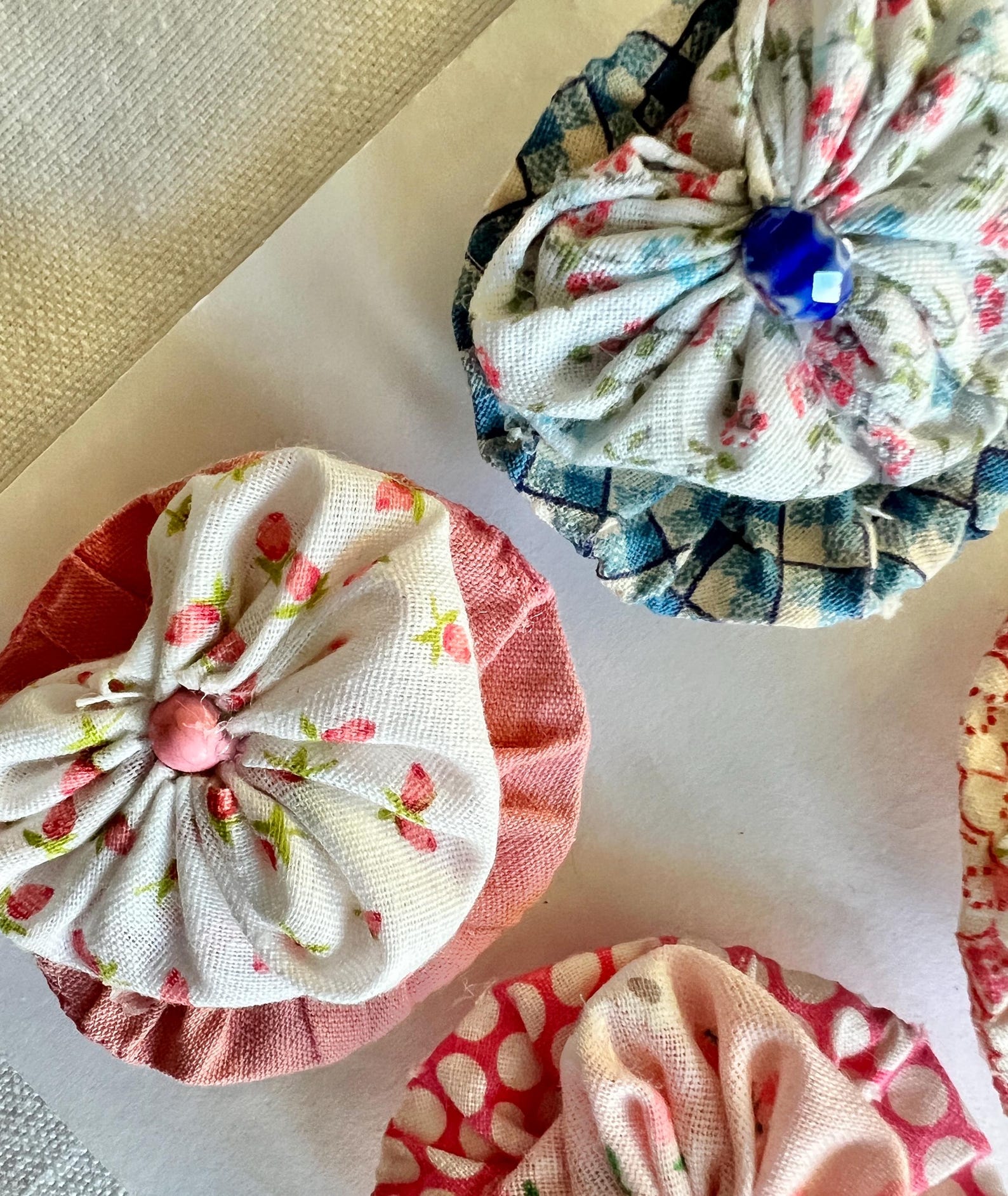 Set of Four Vintage Heart Yo Yo Magnets, Repurposed Yo Yos ...
