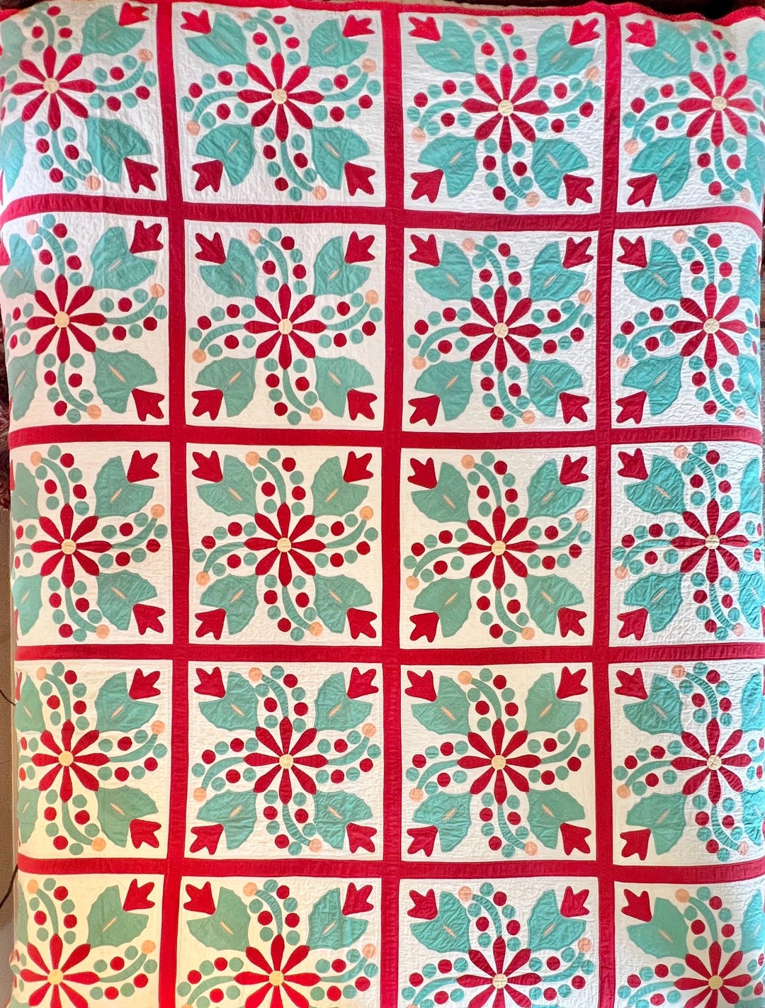 Antique Family Heirloom Coxcomb and Currants Applique Quilt, Gorgeous ...