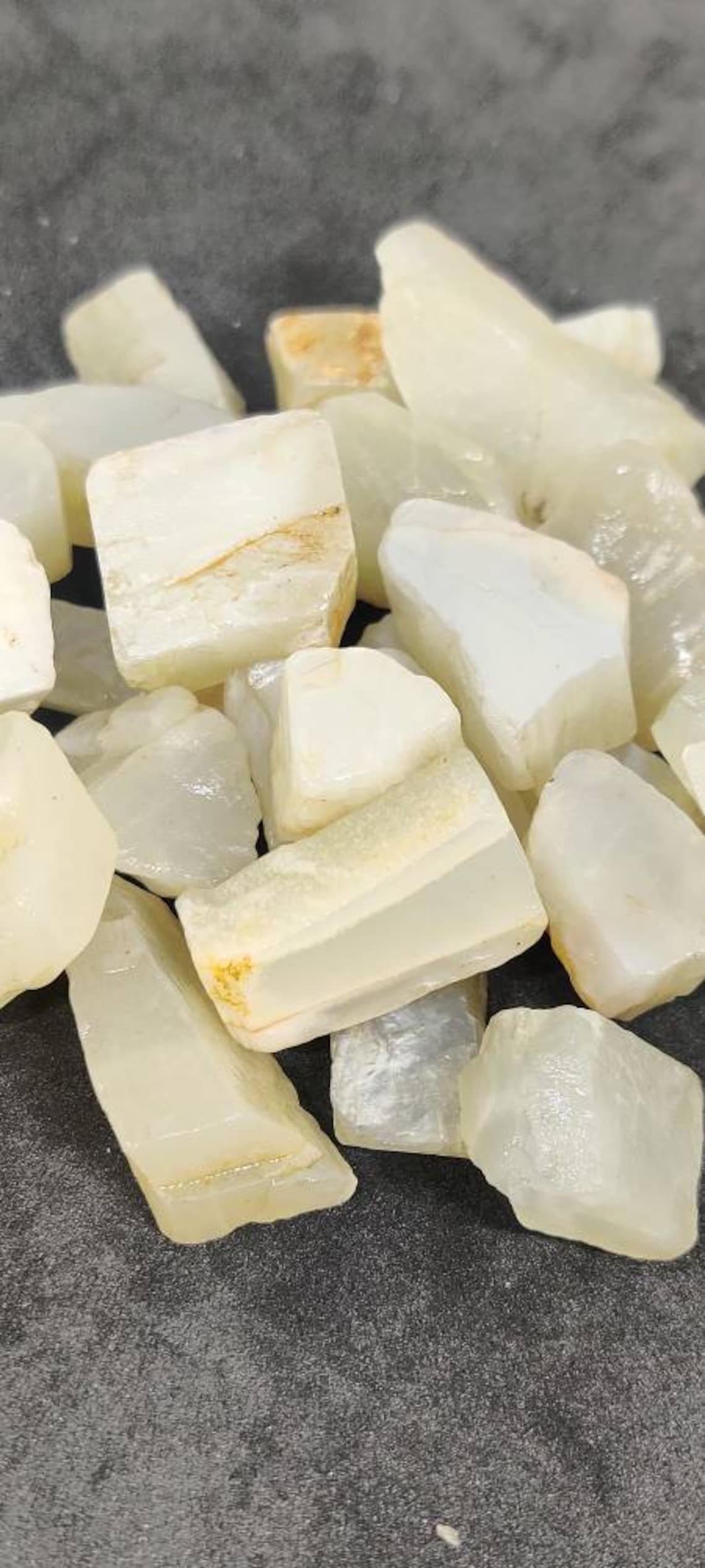 1 Pieces Natural White Moonstone Raw/White Moonstone Rough/ | Etsy