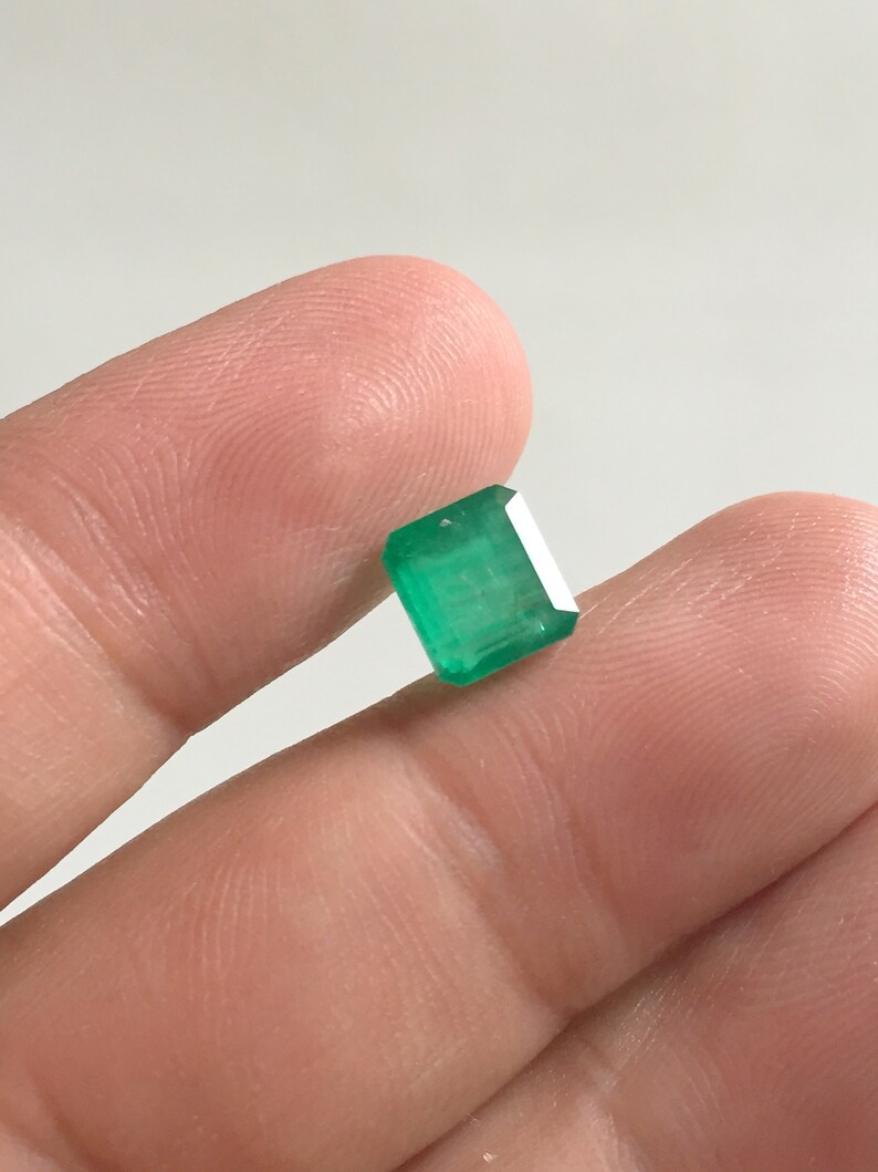 2.65 Carat Natural Emerald Stone... Faceted Cut Stone... | Etsy