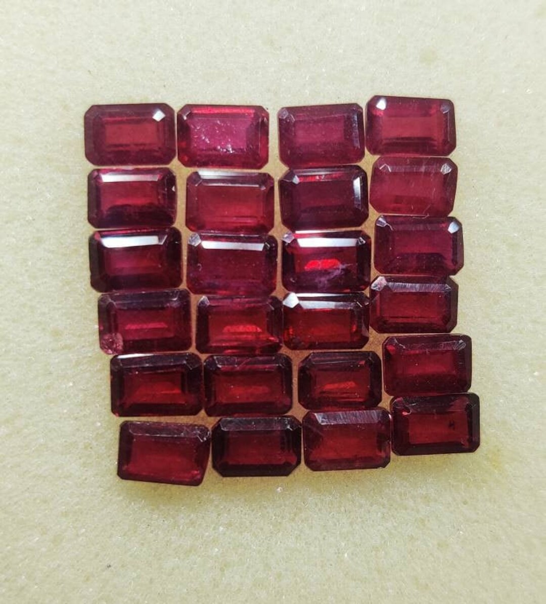 6x4 mm Rubin facettierter geschliffener Edelstein/Rubin facettiert ...