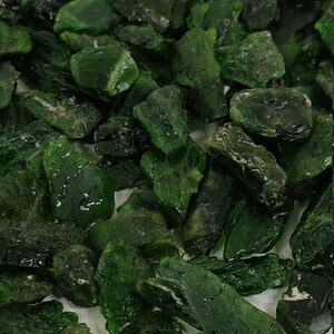 Raw Natural Green Chrome Diopside/green Chrome Diopside - Etsy