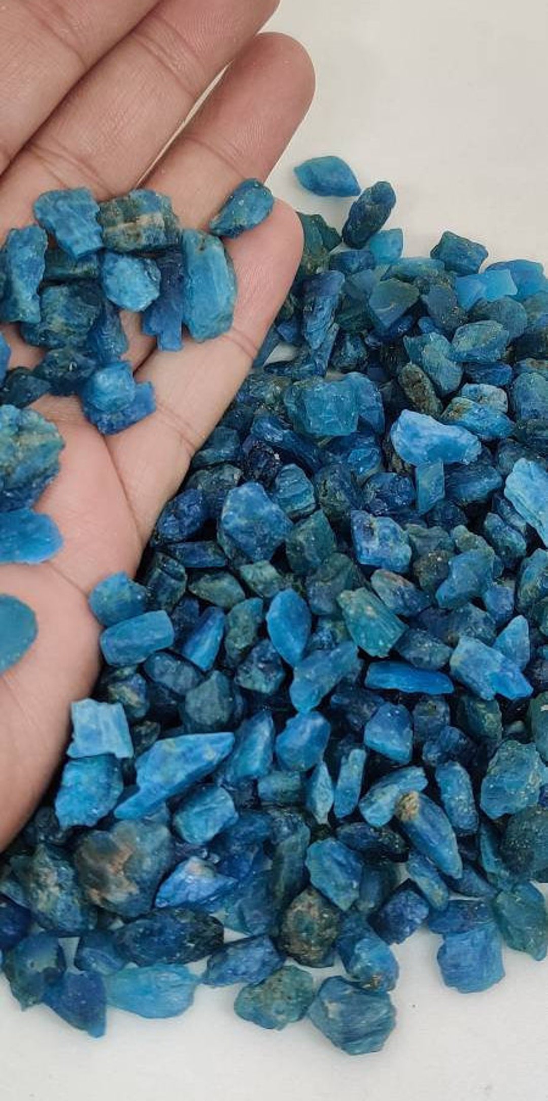 20 Pieces Natural Neon Apatite Raw/neon Deep Blue Apatite Gemstone ...