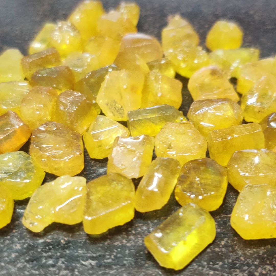 10 AAA Yellow Sapphire Rough Gemstones: Natural Raw Crystals (7-10mm ...