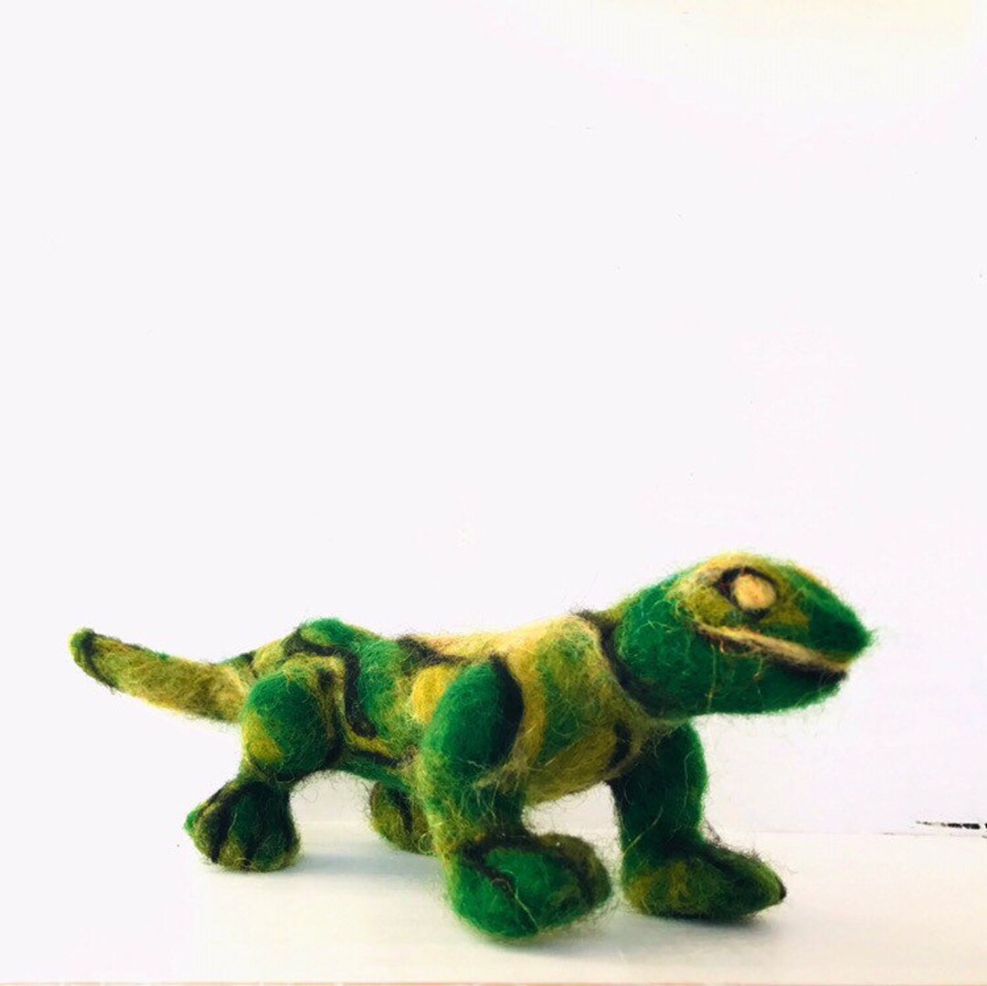 Needle Felted Lizard/reptile/3x9in"/green Lizard/gift for Reptile ...