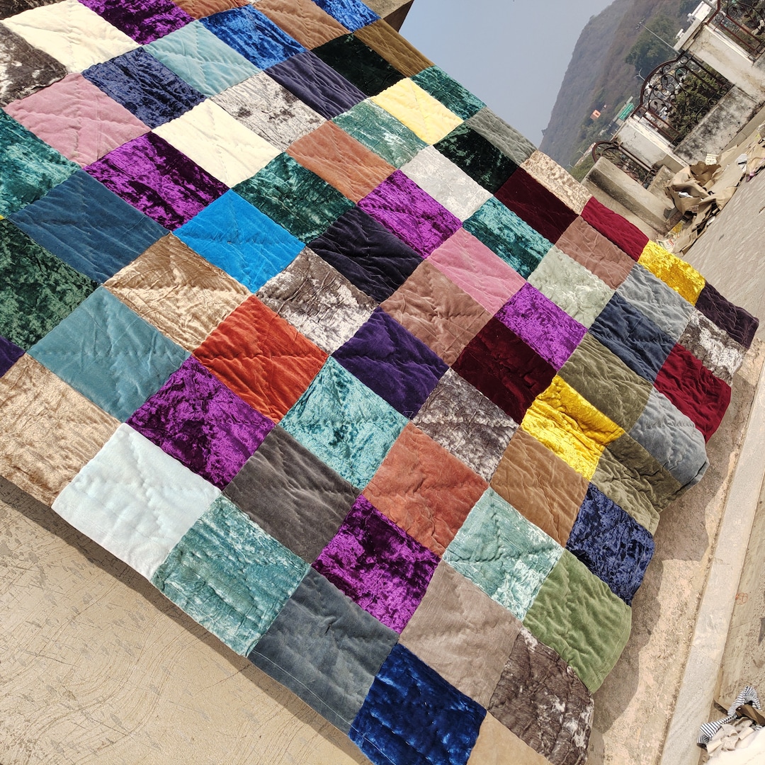 Patchwork Velvet Cotton Quilt, Queen Quilt Heaver and Warm Patchwork Velvet Cotton Quilt, Queen Quilt Heaver and Warm