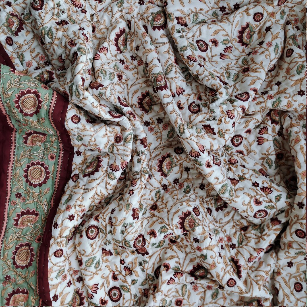 Red Rose Print Gorgeous Floral Cotton Block Print Quilt, Soft and Light ...